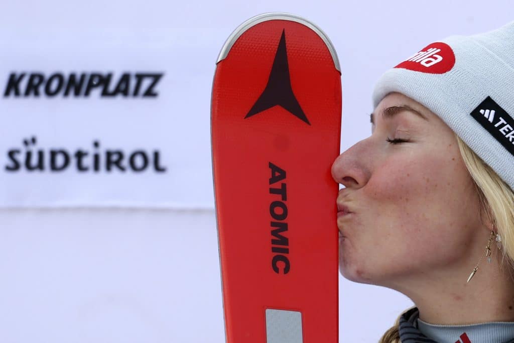 Shiffrin wins record 83rd World Cup race, breaking Vonn’s all-time ...